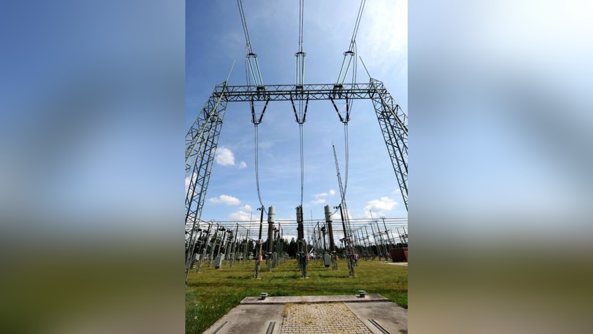 Blick ins Umspannwerk der Firma 50hertz