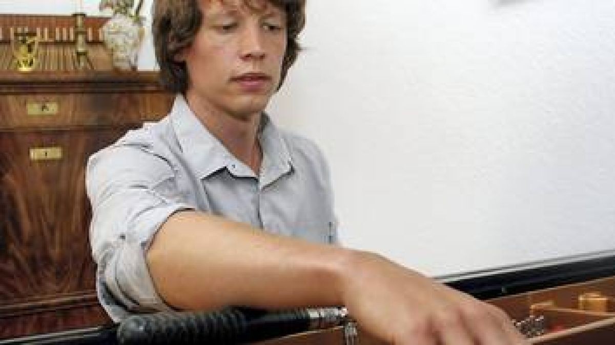 Feine Töne und duftendes Holz: Klavierbaumeister Markus Peter