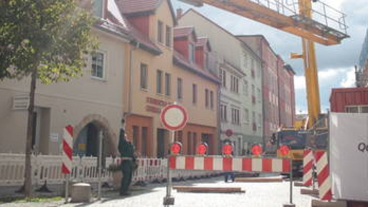 Häuschen am Haken: Abbau des Obendreher-Krans in Rudolstadt