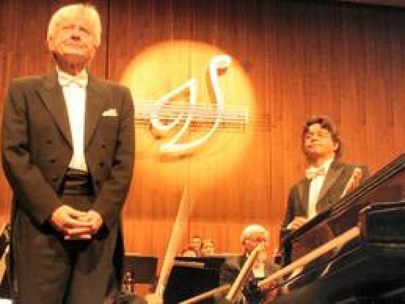 In Greiz: Stehende Ovationen für Peter Rösel