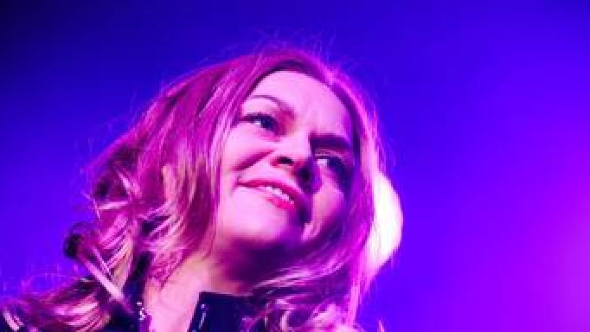 Vor Konzert im Hofwiesenpark Gera: Anna Loos über neues Album "Kopf an ...