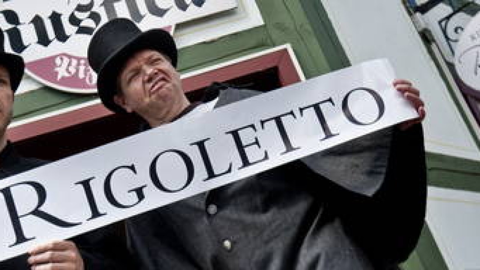 Theater-Schauspieler machen mit ungewöhnlicher Aktion auf "Rigoletto ...