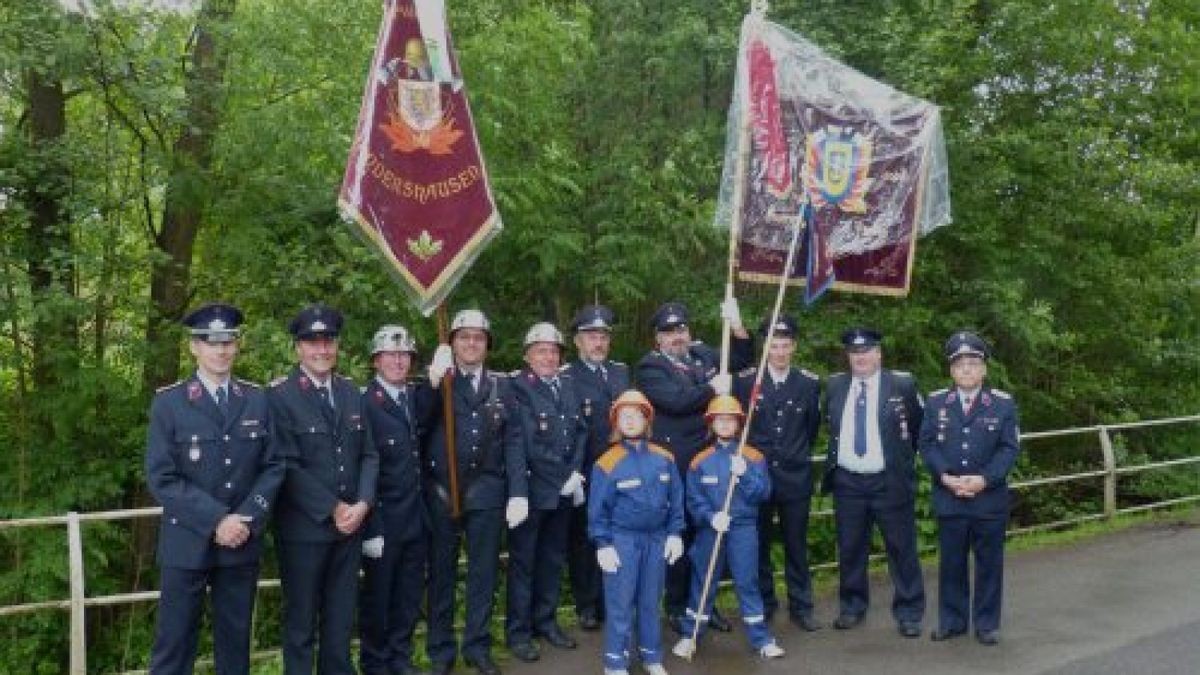 Sondershäuser Kameraden beim Landesfeuerwehr-Fahnentreffen dabei