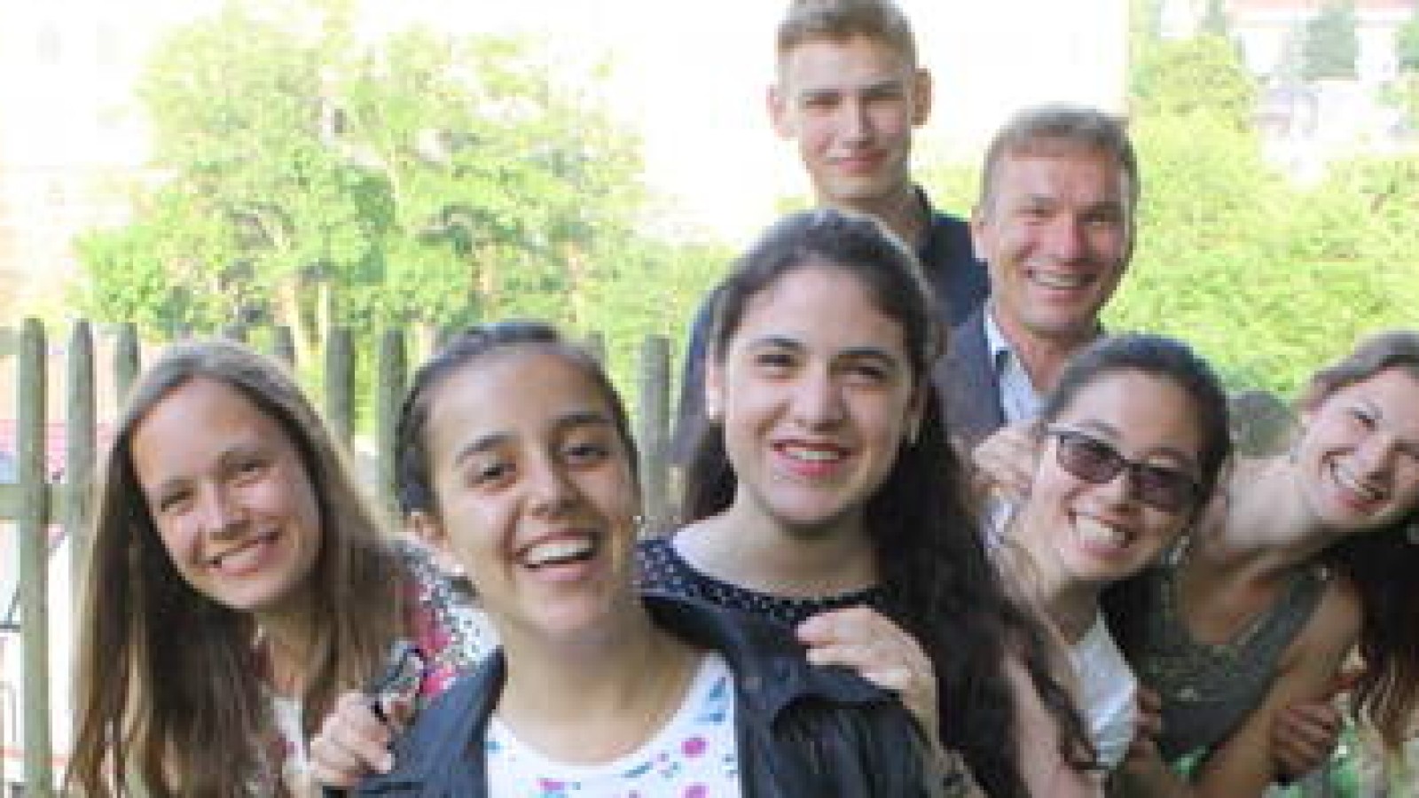 Junge Leute Aus Mexiko Taiwan Und Brasilien Verabschieden Sich Vom Altenburger Land