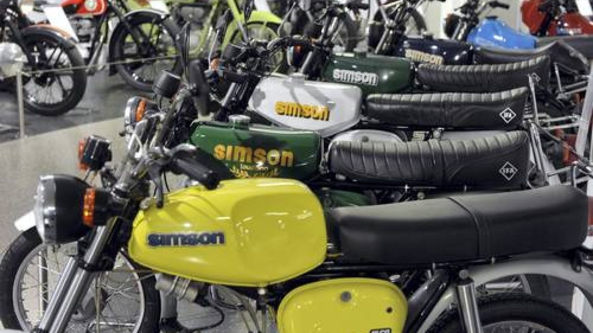 Die Knattervögel im Blechkleid: Simson Schwalbe feiert 50. Geburtstag