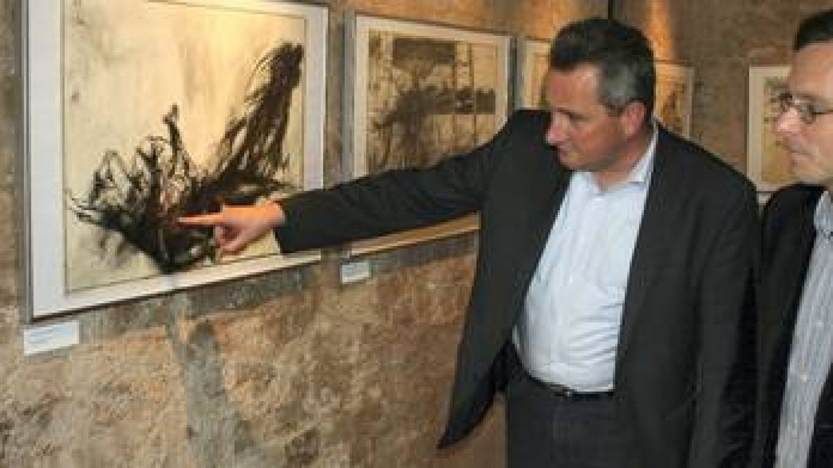 Neue Ausstellung mit Zeichnungen von Heinz Scharr in KZ-Gedenkstätte