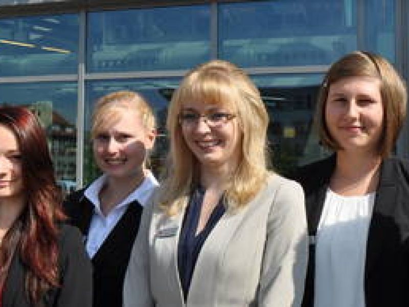 Vier neue Auszubildende starten ihre Karriere bei der Kreissparkasse Nordhausen