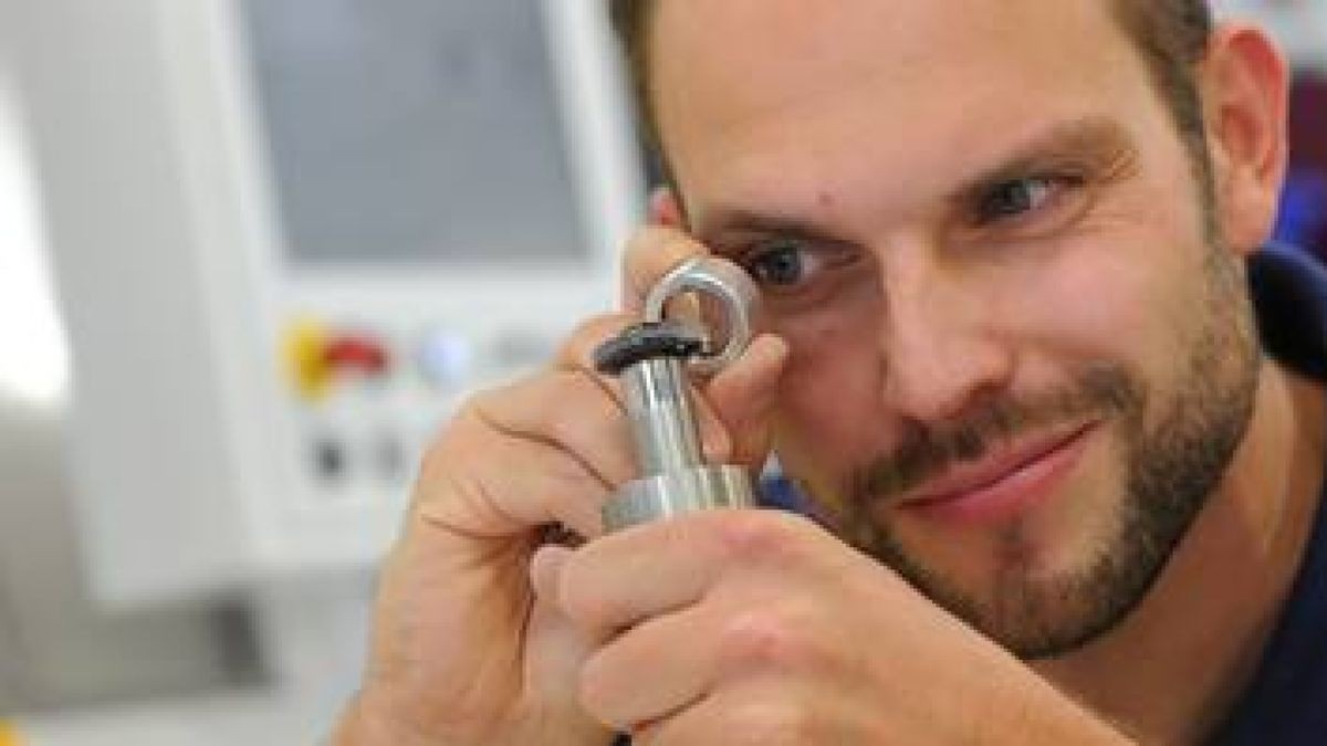 Vom Schwarzen Brett zum Einsatz auf dem Mars: Asphericon Jena