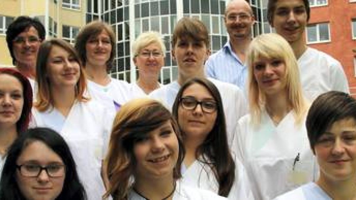 Ausbildungsstart in beiden Kliniken im Kreis Gotha mit weniger Azubis ...