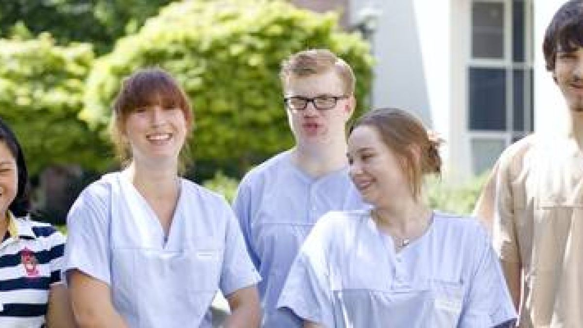 Klinikum des Altenburger Landes verabschiedet freiwillige Helfer