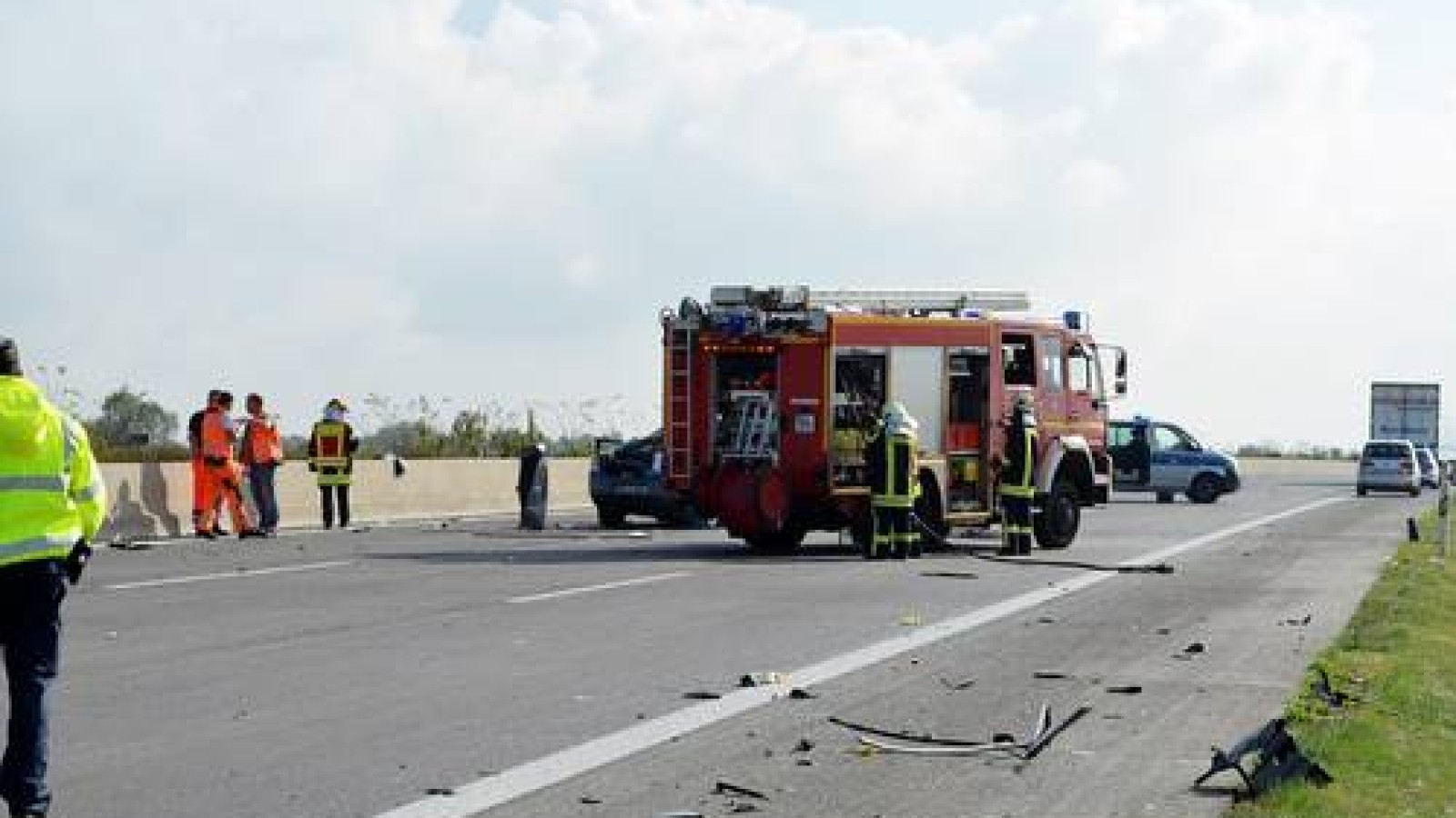 Ein Toter und drei Schwerverletzte bei Unfall auf A4 nahe Eisenach