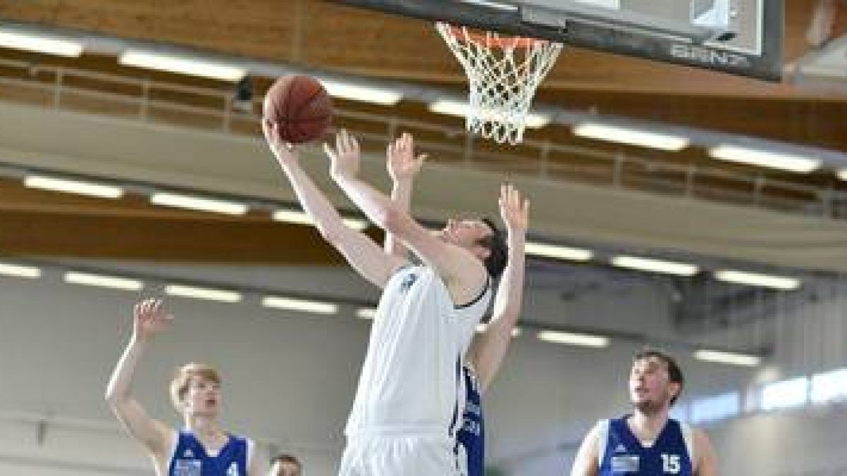 Die Herren des USV Jena bezwingen BiG III aus Gotha mit 100:52