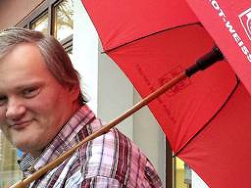 Dirk ist sein Name, er ist ein Star und kommt aus Weimar