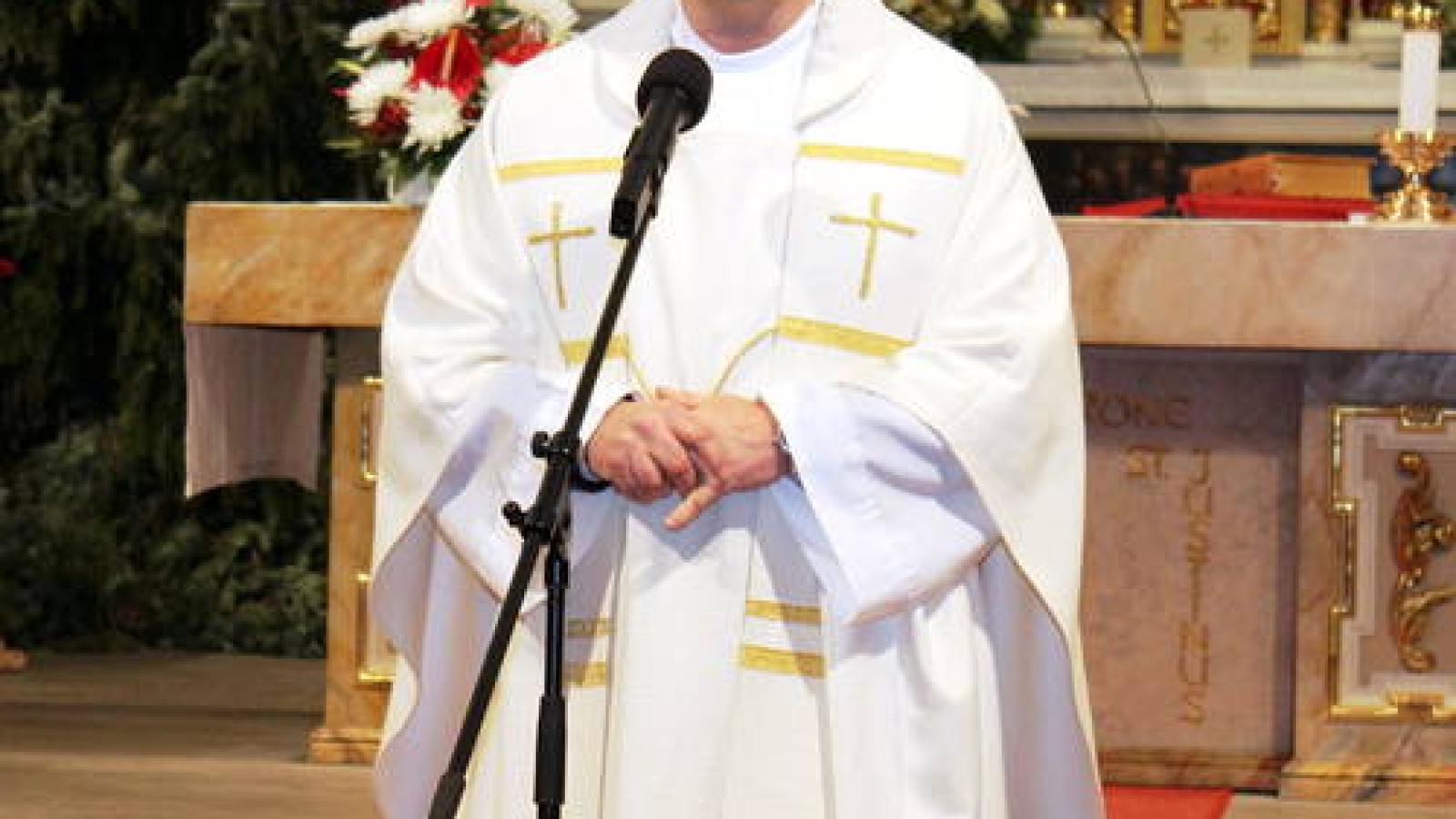 Pfarrer Markus Könen: "Wohlstand trägt zum Leid anderer bei"