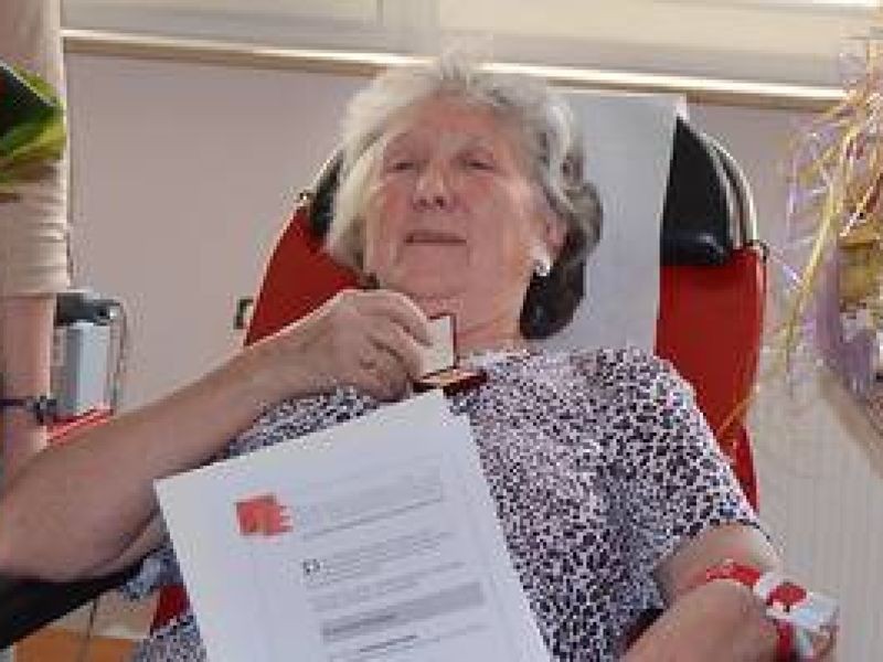 100. Blutspende ist für Neunhofenerin Elsa Rudolph auch die letzte