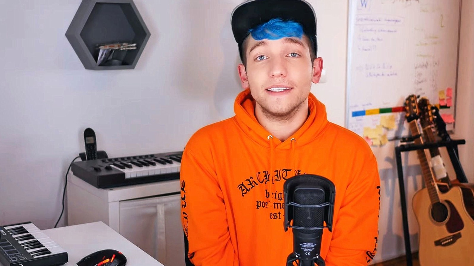 Rezo: Youtuber Rezo zerlegt CDU in Video - CDU-Video kommt nicht