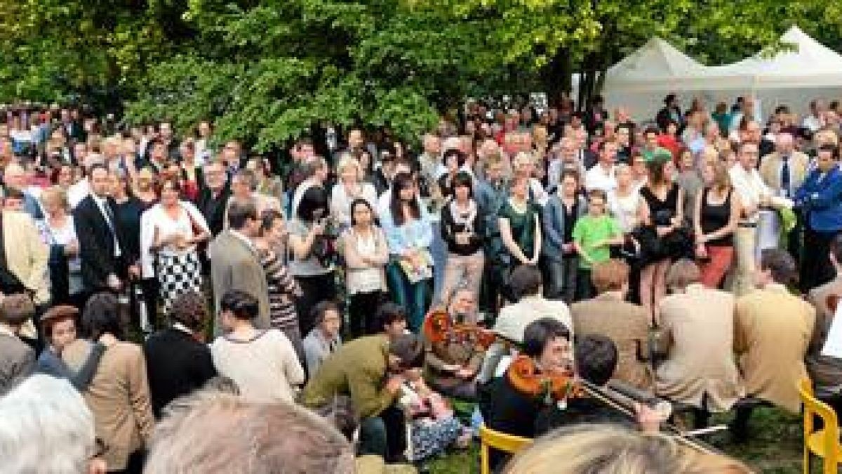 Lichtblicke und Schattenseiten beim Sommerfest der Universität Jena