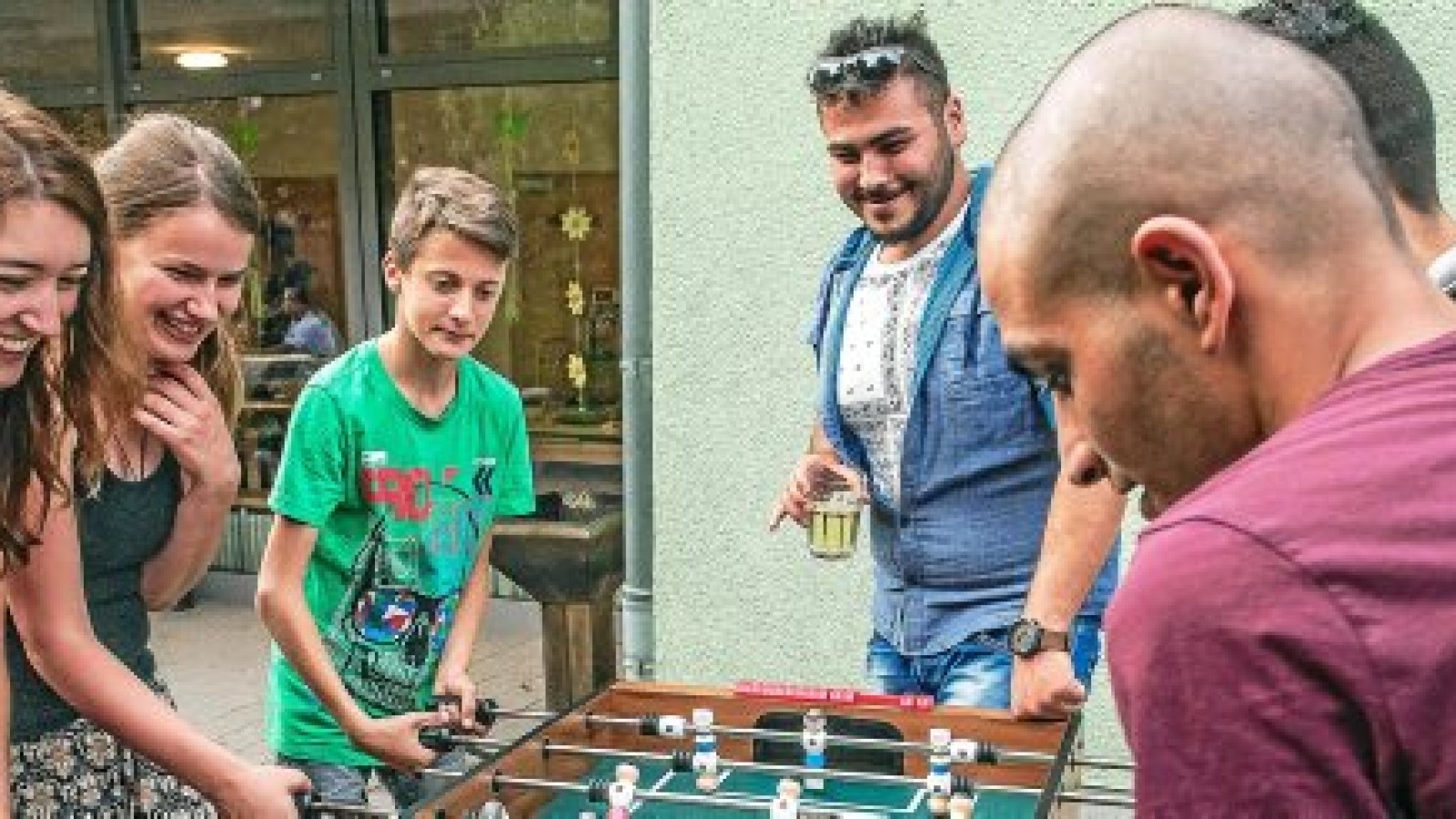 Ein Straßenfest, ganz normal mit Nachbarn