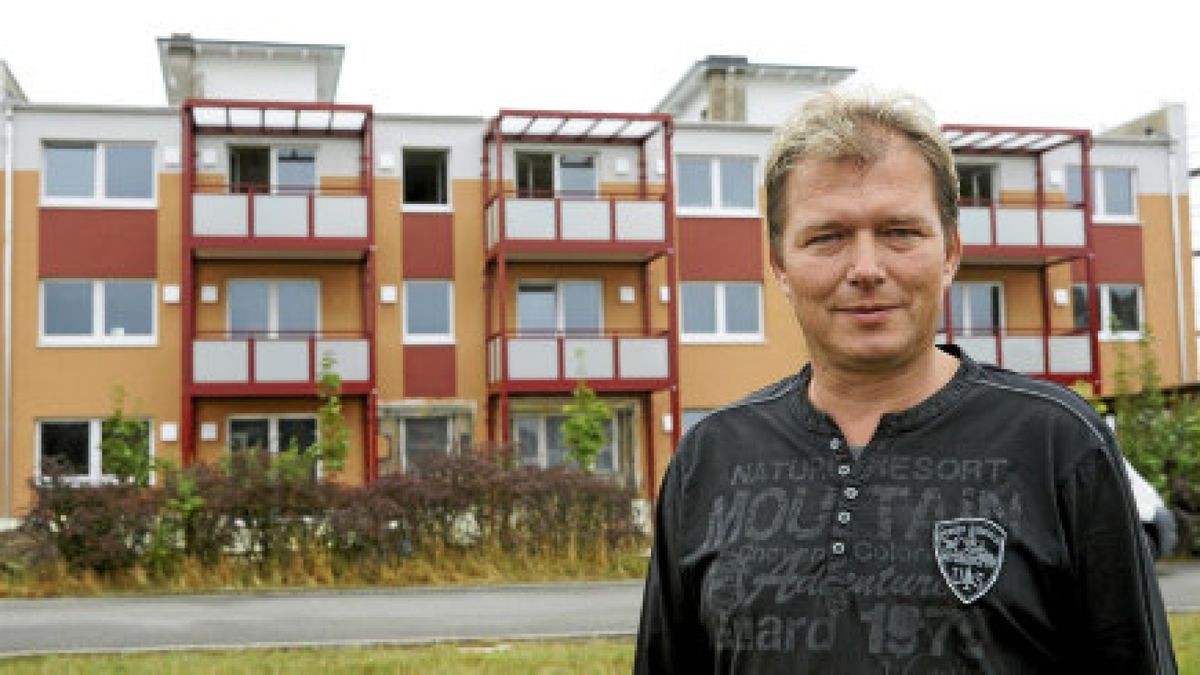 Oberböhmsdorfer ärgerte hässlicher Wohnblock: Sie kauften ihn und bauen ...