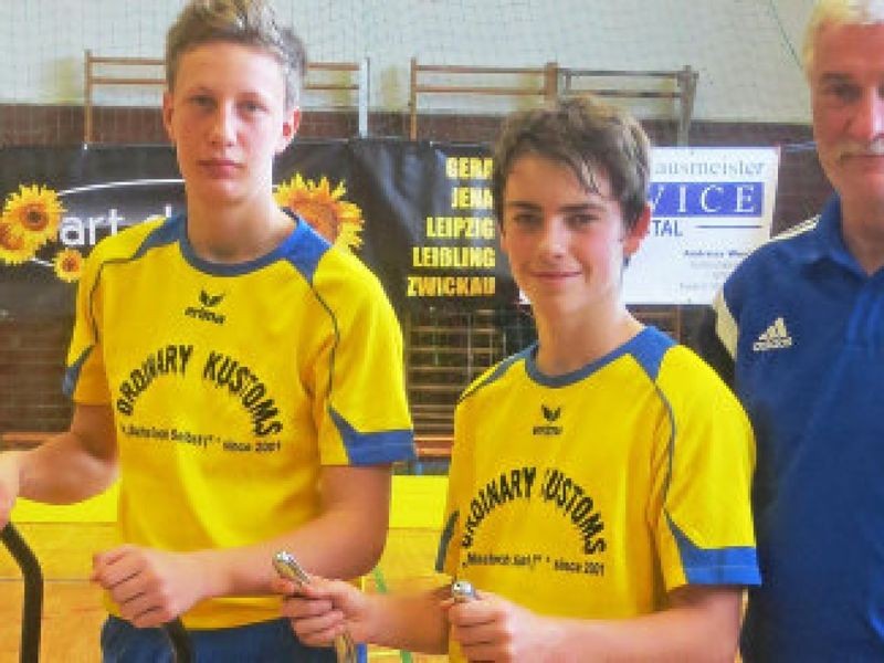 Neues Team vom SV Blau-Gelb Ehrenberg mit Jonas Zetzsche aus Saalfeld ...