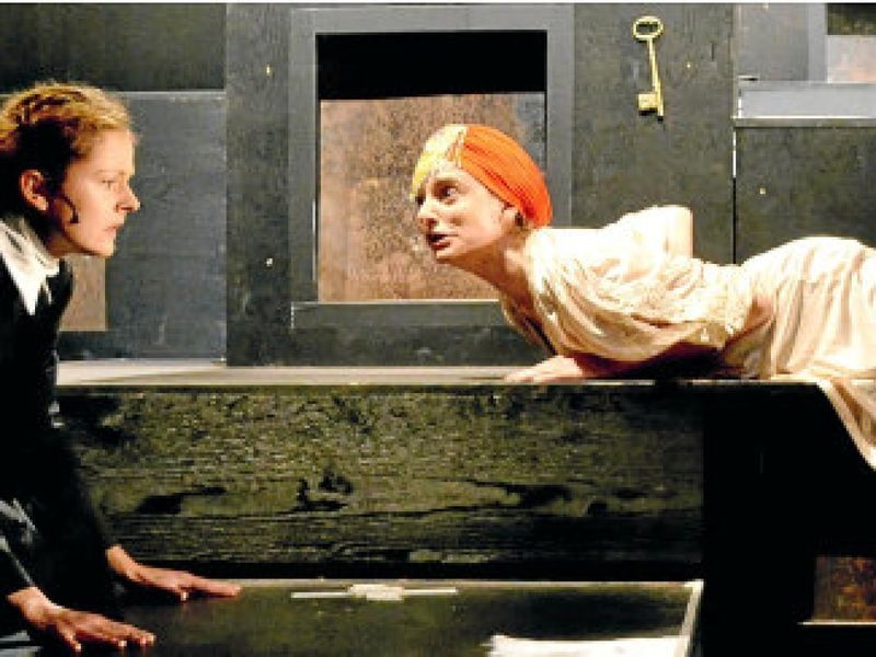 Die Zofen“ von Jean Genet eröffnen die Spielzeit im Theaterhaus Jena