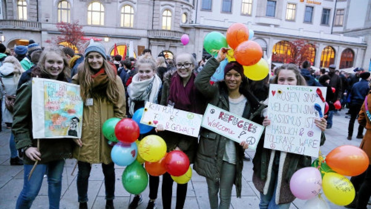 AfD-Demo und Gegendemo in Erfurt