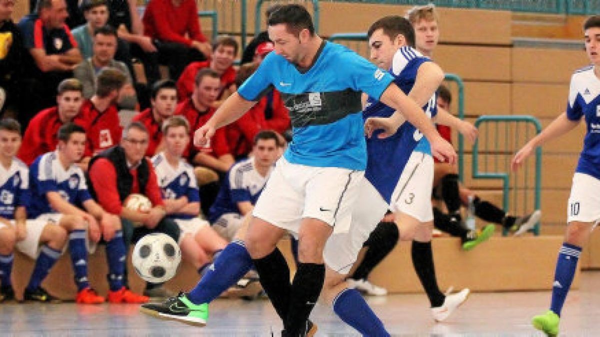 Stöckey gewinnt Hallenfußballturnier des SV Einheit Breitenbach