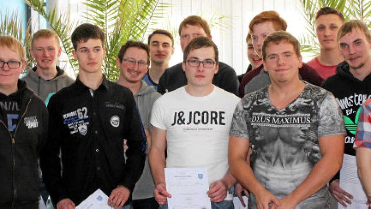 Zeugnisse für 72 Absolventen der SBBS in Leinefelde