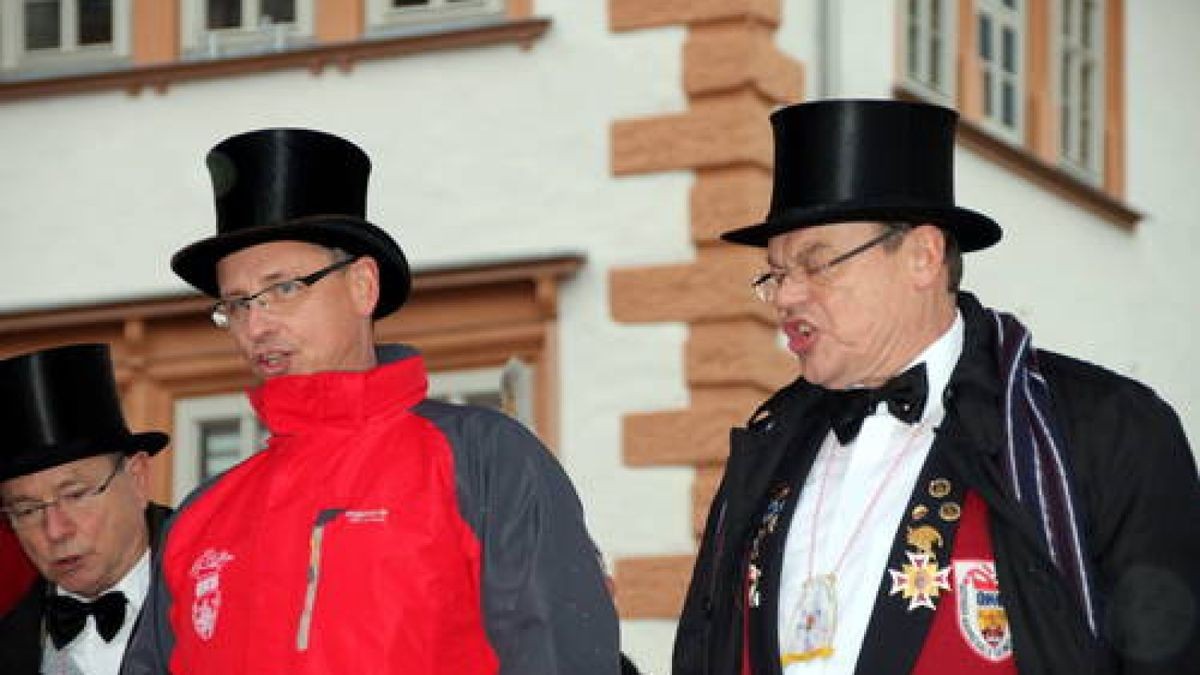 Weiberfastnacht und Sturm aufs Gothaer Rathaus 2016