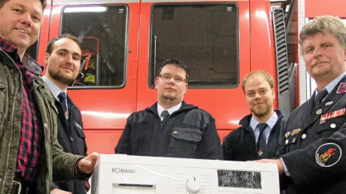 Neue Waschmaschine für die Stadtrodaer Stützpunkt-Wehr