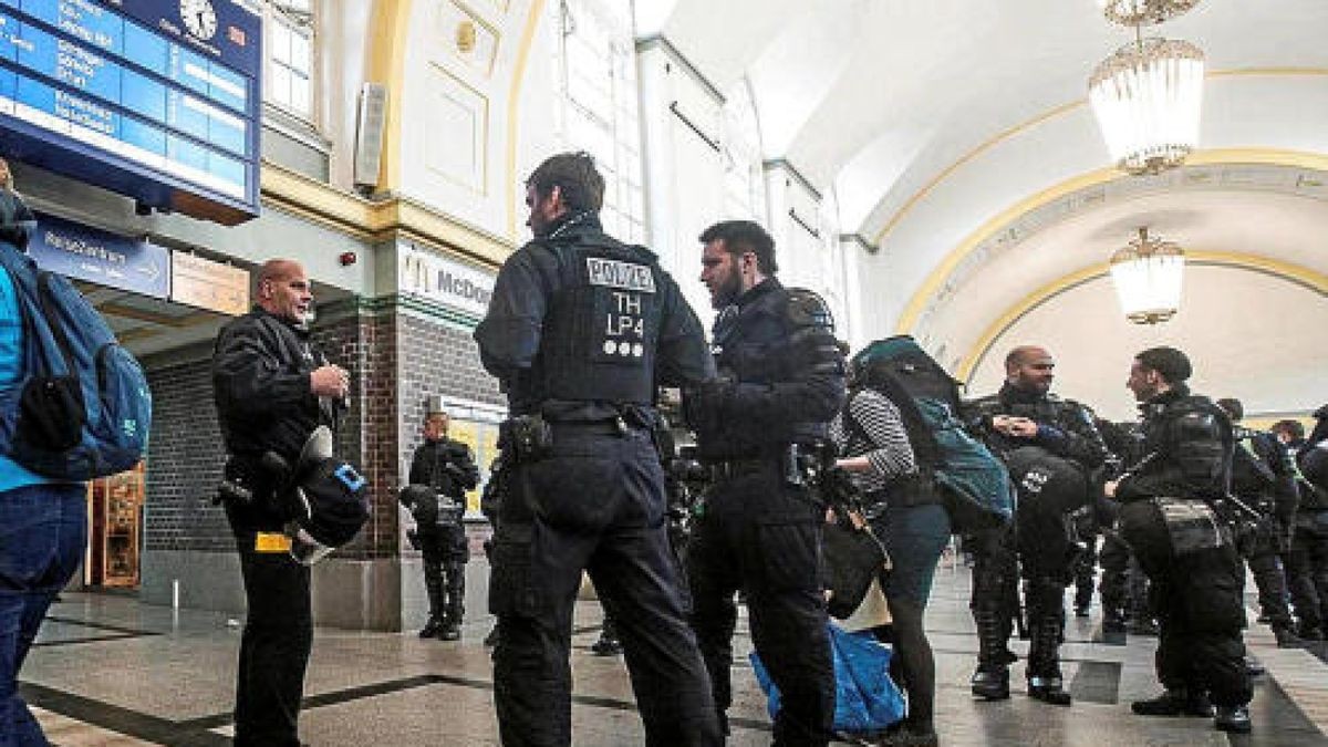Polizeieinsatz im Bahnhof Weimar