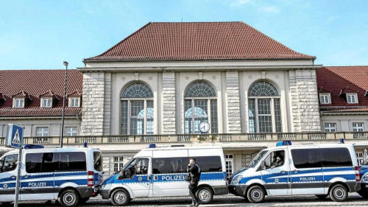 Polizeieinsatz im Bahnhof Weimar
