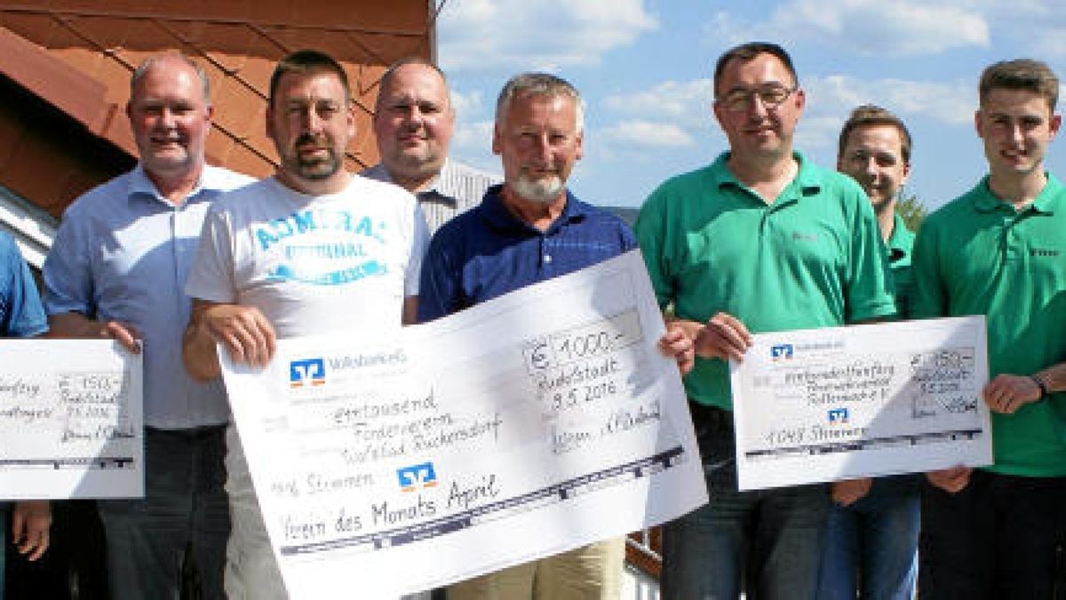 Waldbadfreunde aus Rückersdorf als „Verein des Monats“ gekürt