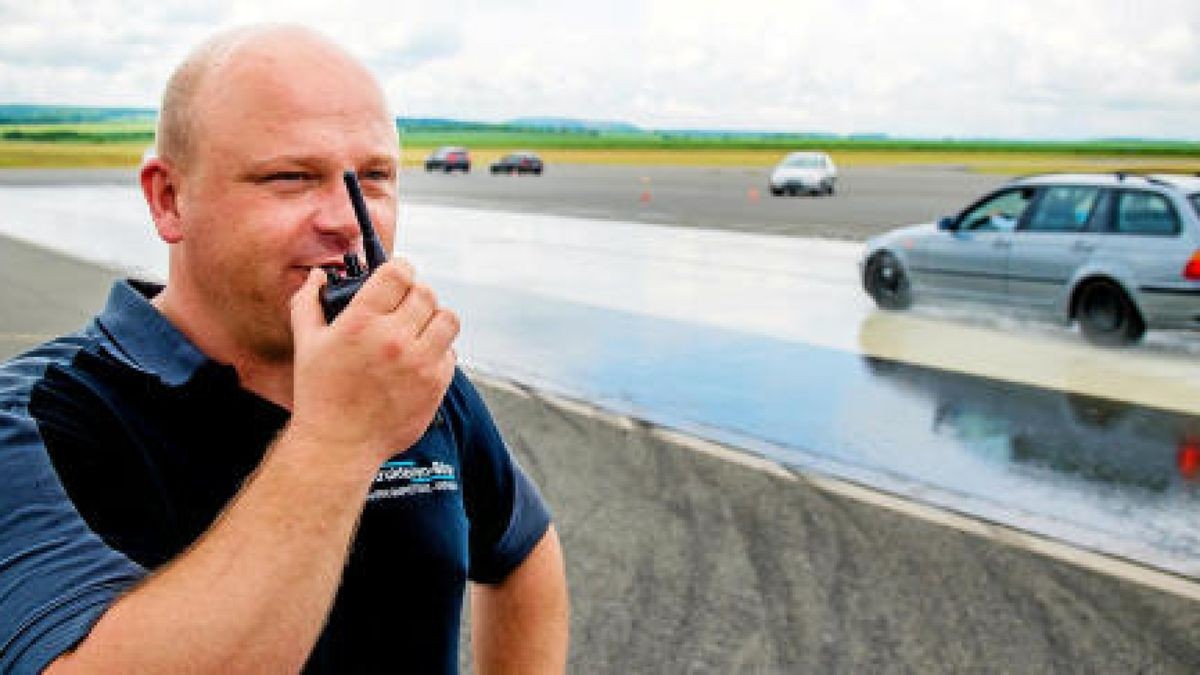 Fahrsicherheitstraining in Obermehler: Einmal voll in die Eisen