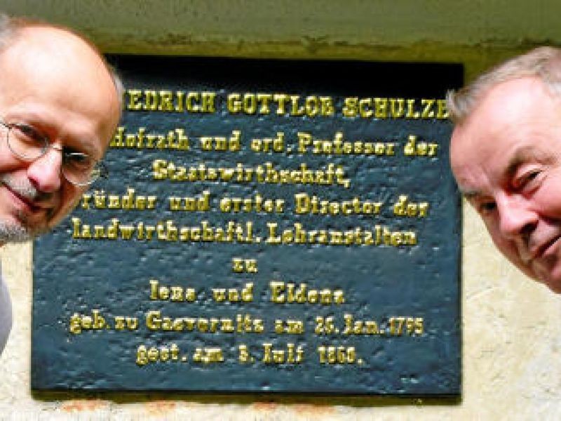 Ehrung in Jena: Grab von Friedrich Gottlob Schulze saniert