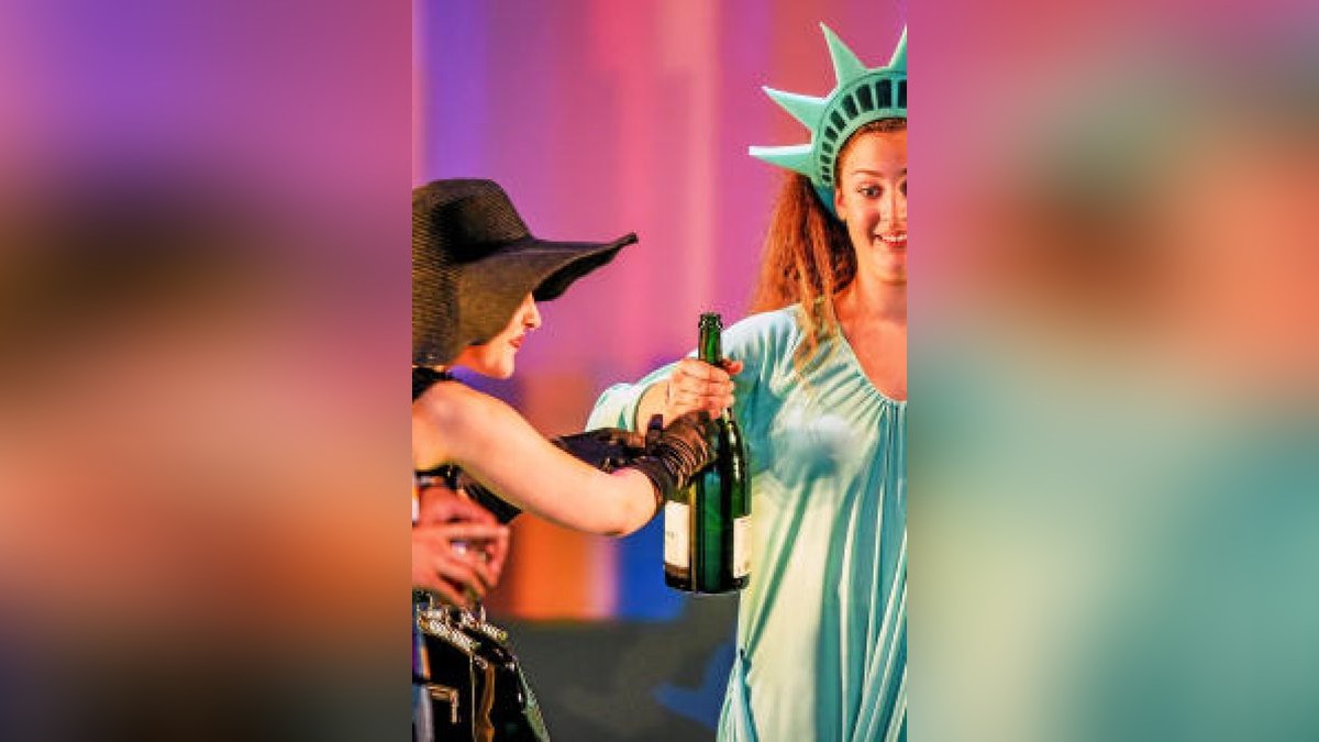 Theaterhaus Jena spielt Bunbury zur Eröffnung der Kulturarena