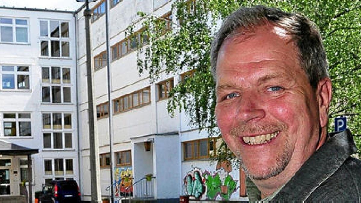Schulleiter Roland Petersohn wechselt vom Holzlandgymnasium nach Jena