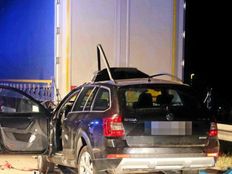 Zwei Menschen sterben bei Unfall auf A4 nahe Gera