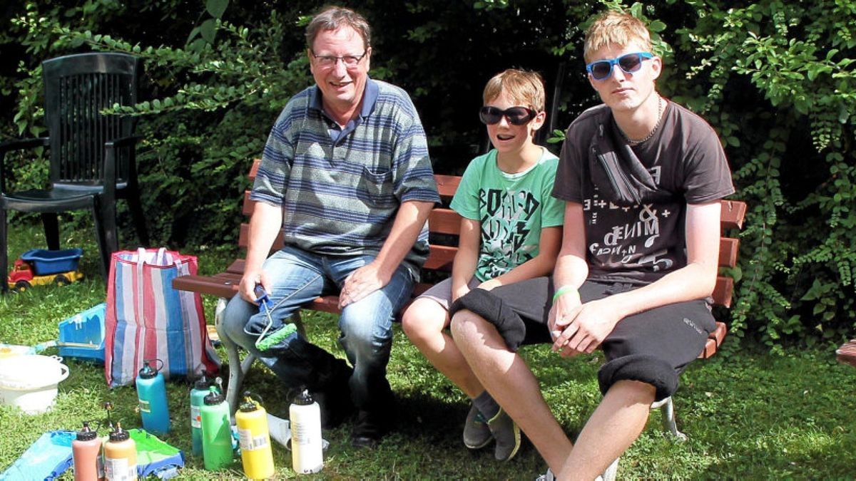 Maler Dyroff schafft mit Jugendlichen in Rastenberg gemeinsam Blickfang