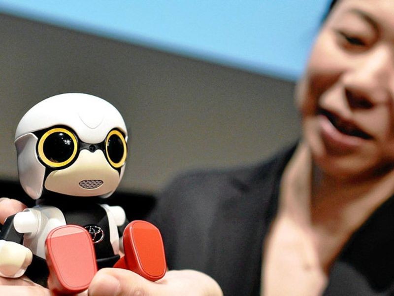 Kirobo Mini: Ein Roboter als sprechender Beifahrer