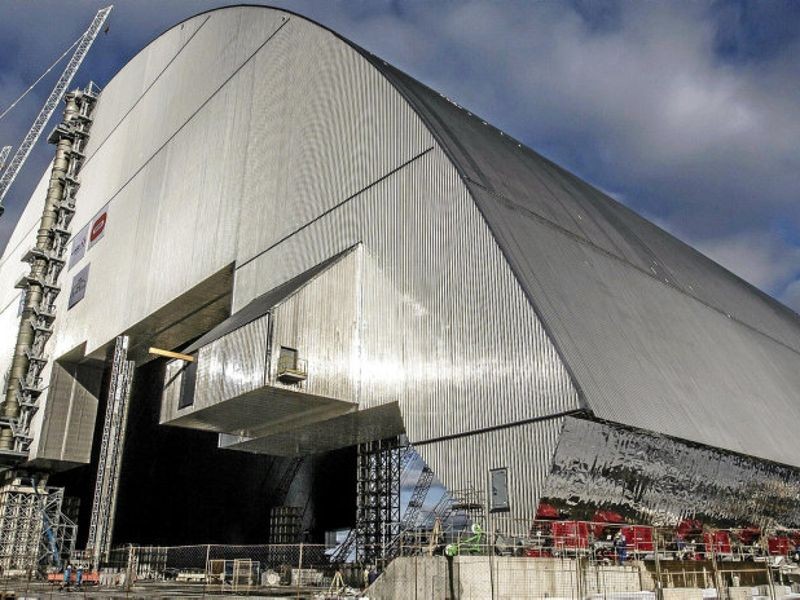 Sarkophag II - Die neue Schutzhülle über dem Reaktor in Tschernobyl