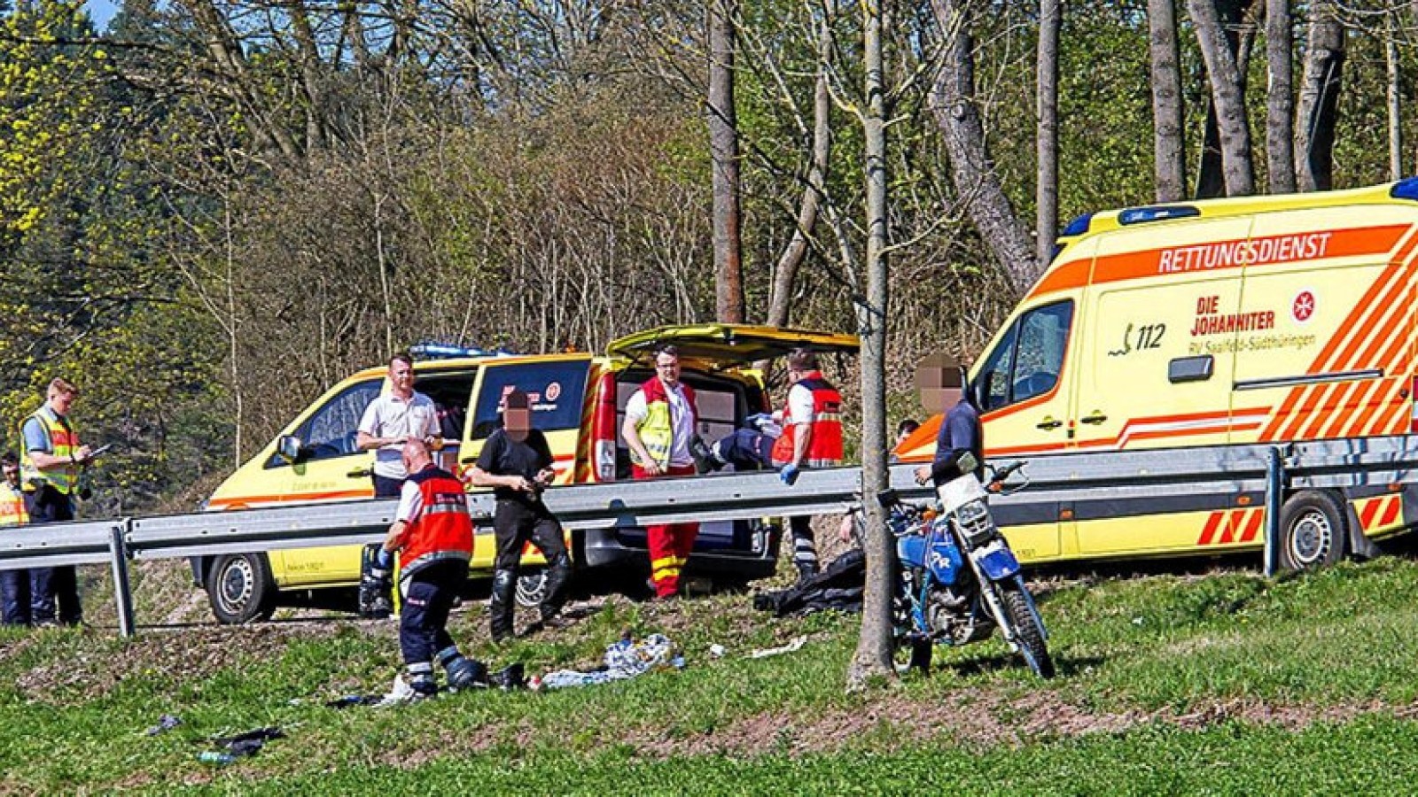 Schwerer Unfall auf B85 bei Teichel