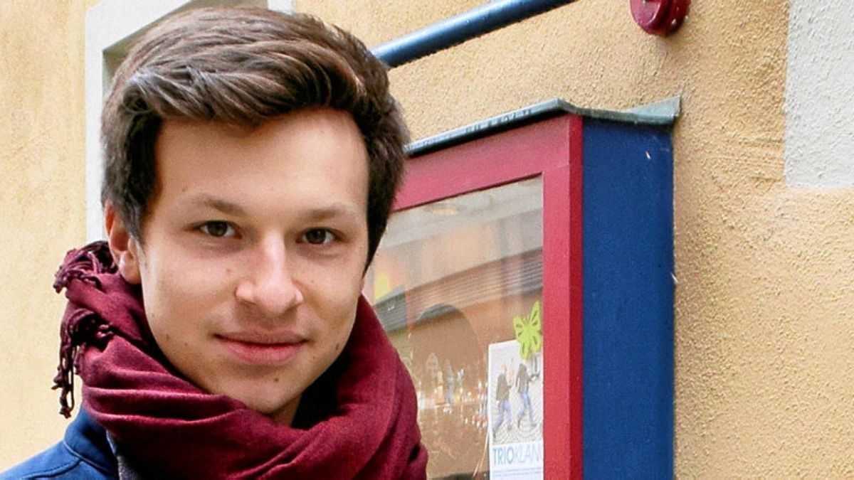 Jena: Student dirigiert 40 Schott-Blasmusiker