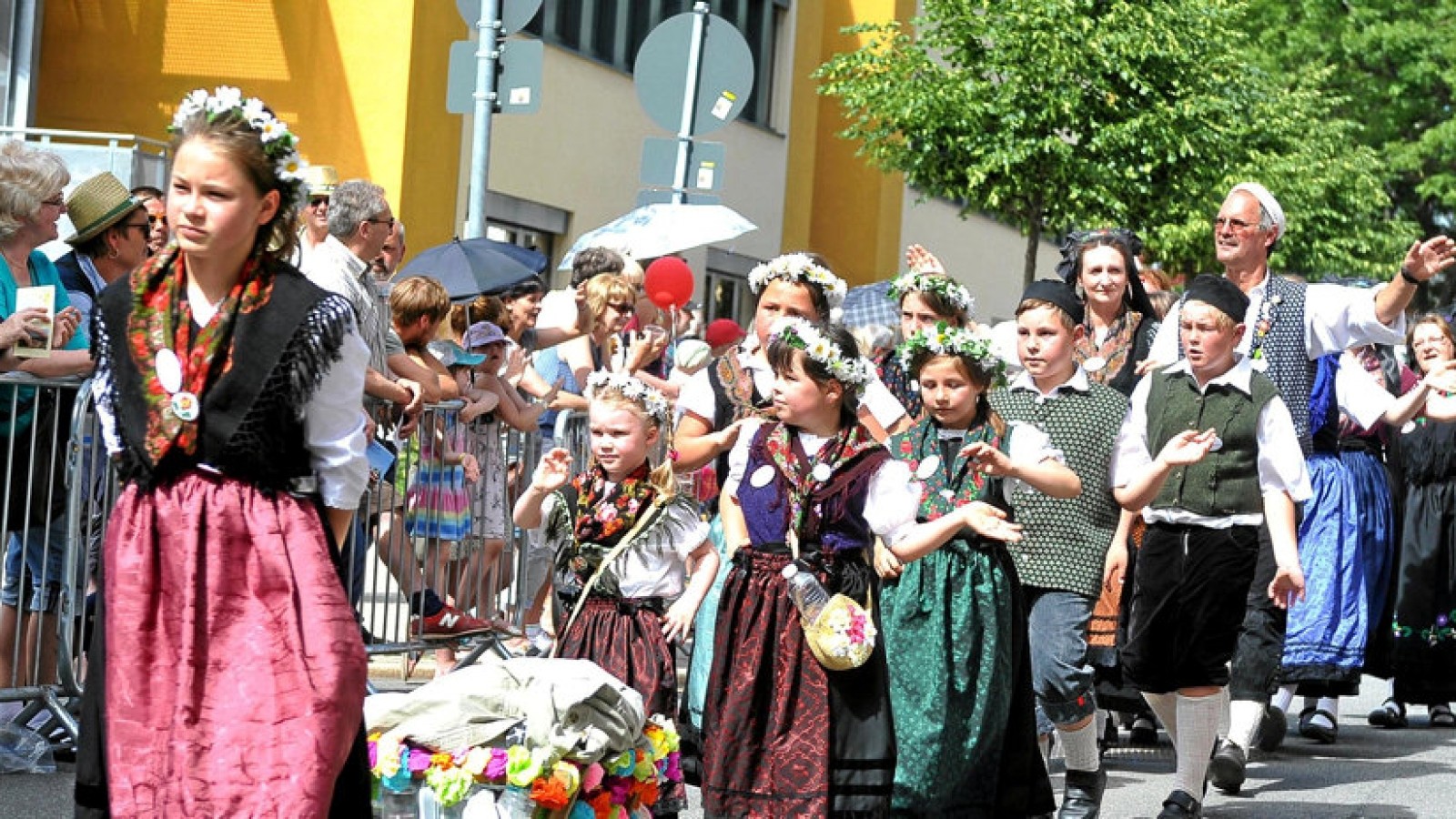 Zehntausende feiern den Thüringentag in Apolda