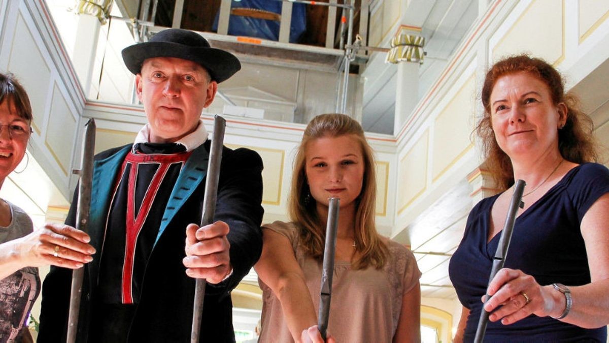 Zwei Königinnen in Chursdorf und Korbußen in Behandlung