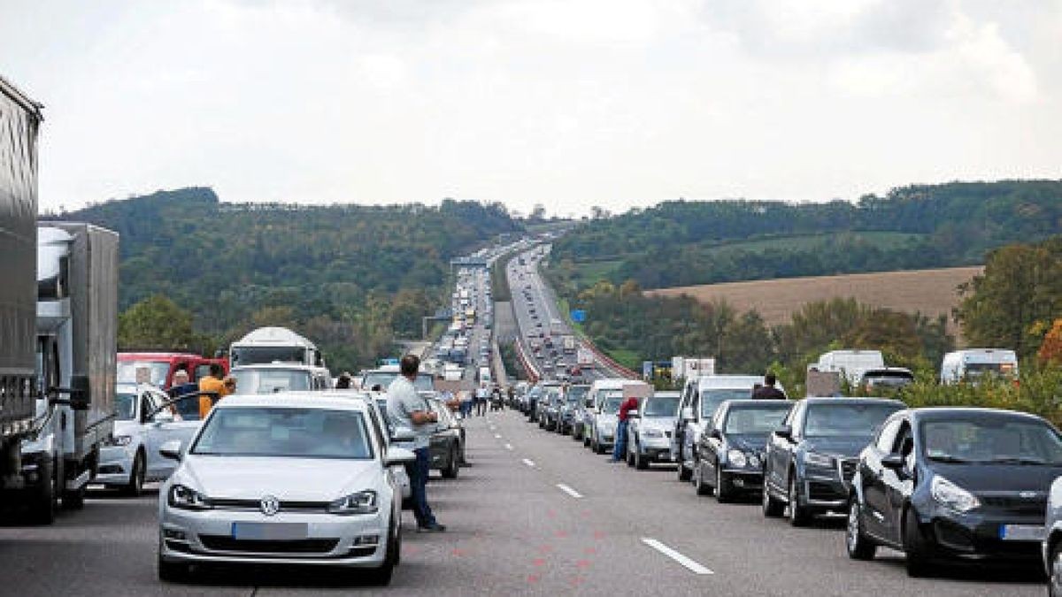 Vier Verletzte bei Unfall auf A4 – Vollsperrung wieder aufgehoben