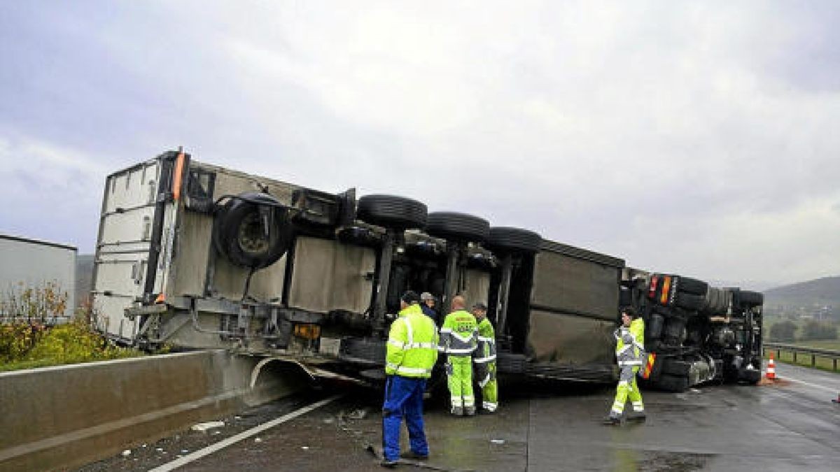 A4 Richtung Frankfurt/Main bei Eisenach nach Lkw-Unfall wieder freigegeben