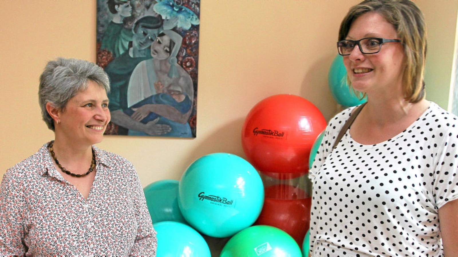 Hebamme Silke Ryschka wird in Pößneck mit offenen Armen empfangen