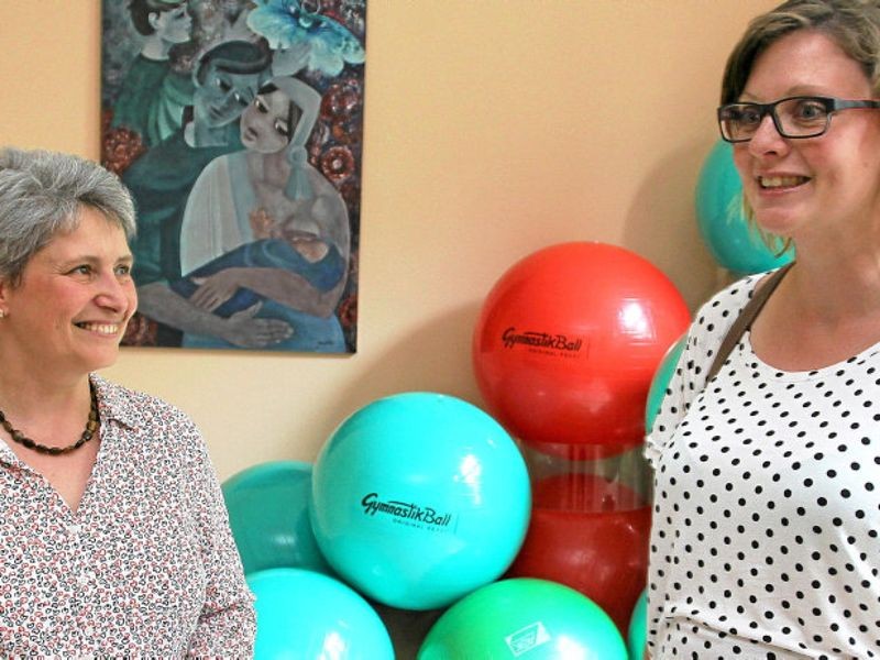 Hebamme Silke Ryschka wird in Pößneck mit offenen Armen empfangen