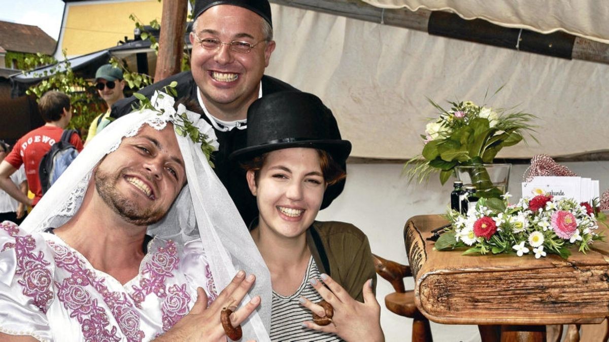 Hochzeitsmarkt der Landfleischerei Lindig in Dobian wieder ein echter ...